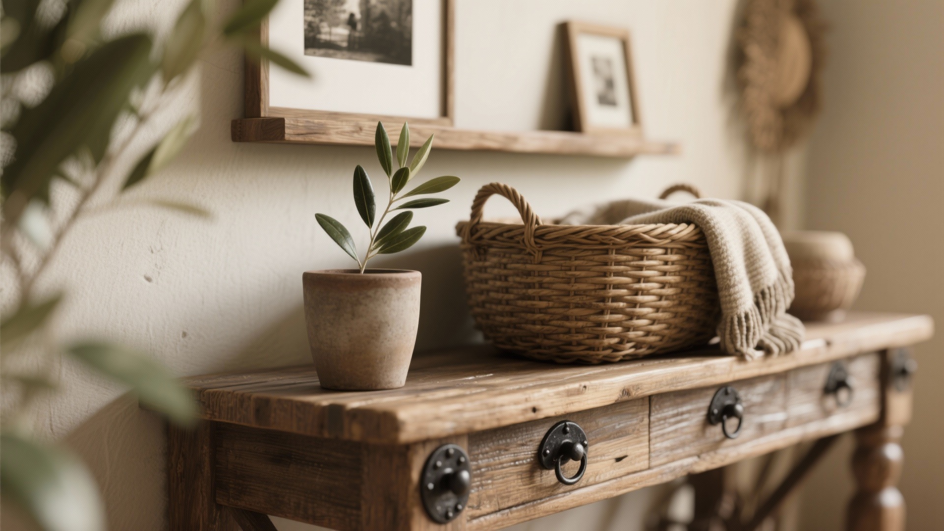 Small Rustic Living Room Feels Cramped? 5 Layout Fixes